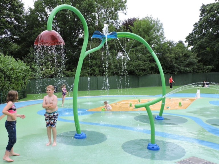 King George Recreation Ground, Bushey - Ustigate Waterplay
